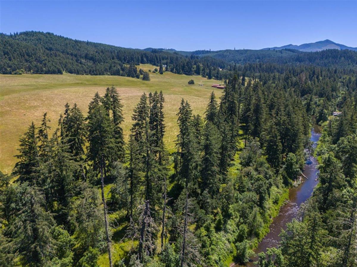 Beautiful Working Ranch In Western Oregon - LANDFLIP BLOG