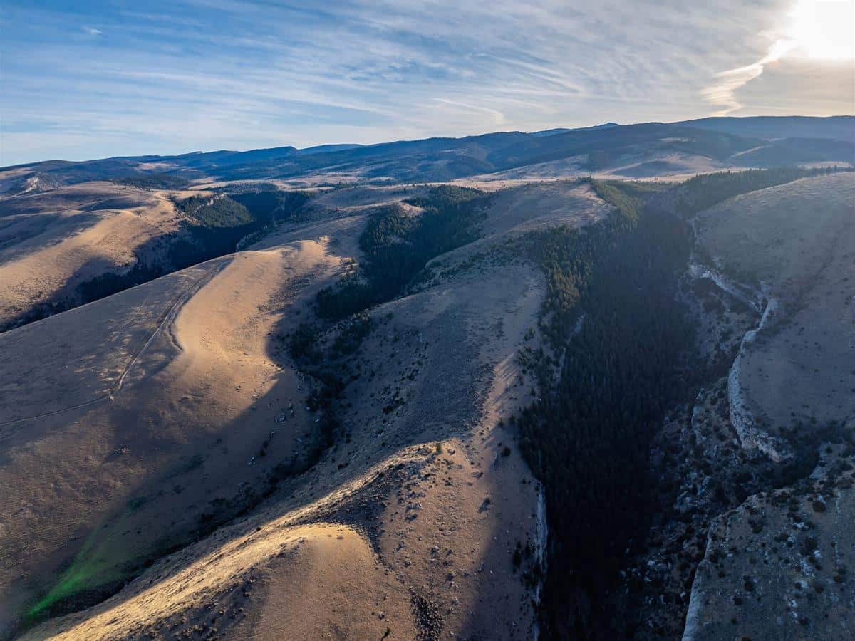 Wyoming Ranch Offers Superb Hunting, Fishing - LANDFLIP BLOG